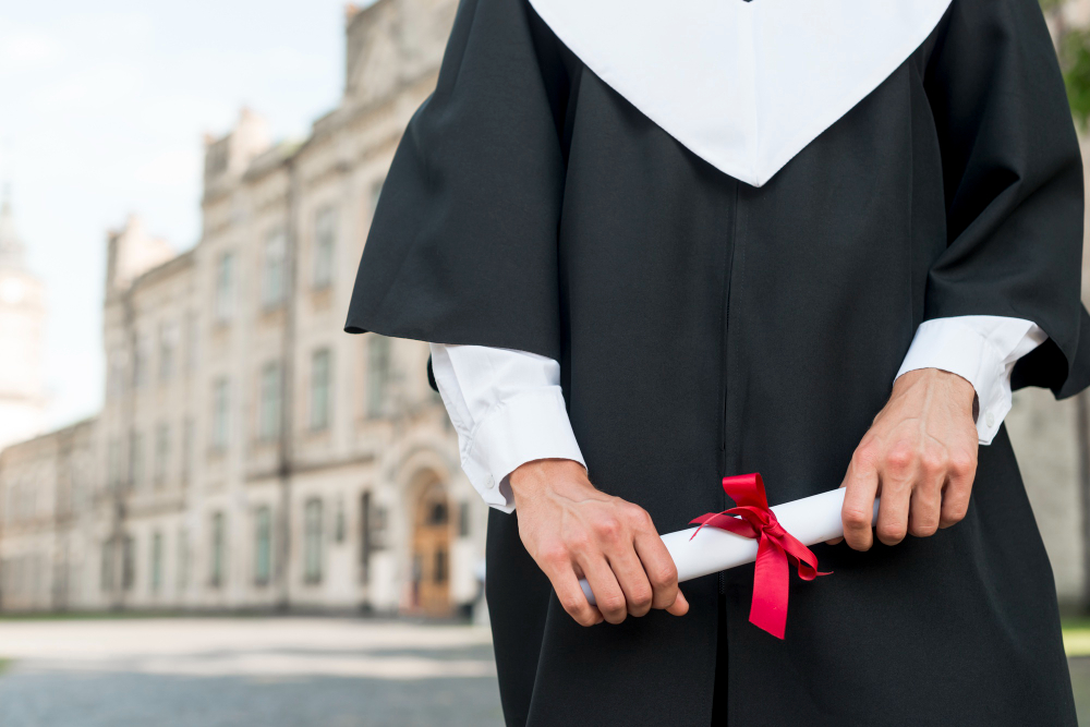 6 Myths and facts about education verification for better hiring